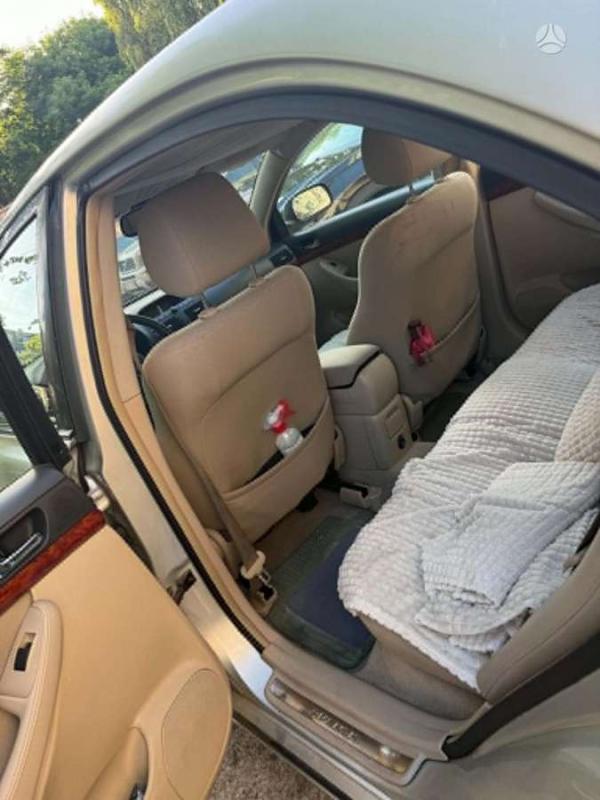 Grey Toyota Avensis 2006 in Klaipeda, with an engine capacity of 2.00 L and mileage of 310 thousand km for 1700 €, photo 2 on AUTOMOTO.COM.LV