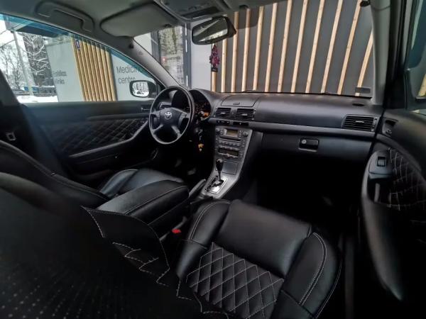 Серый Тойота Авенсис 2006 в Рига, объемом двигателя 1.80 л и пробегом 297 тыс. км за 3850 €, фото 4 на AUTOMOTO.COM.LV