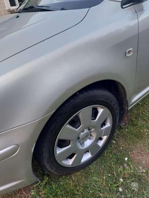 Pelēks Toyota Avensis 2006 Klaipėda, ar dzinēja tilpumu 2.23 L un nobraukumu 202 tūkst. km par 2000 €, foto 6 vietnē AUTOMOTO.COM.LV