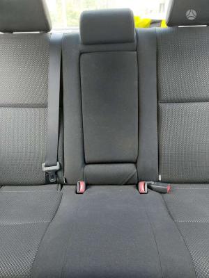 Pelēks Toyota Avensis 2006 Klaipėda, ar dzinēja tilpumu 2.23 L un nobraukumu 202 tūkst. km par 2000 €, foto 22 vietnē AUTOMOTO.COM.LV
