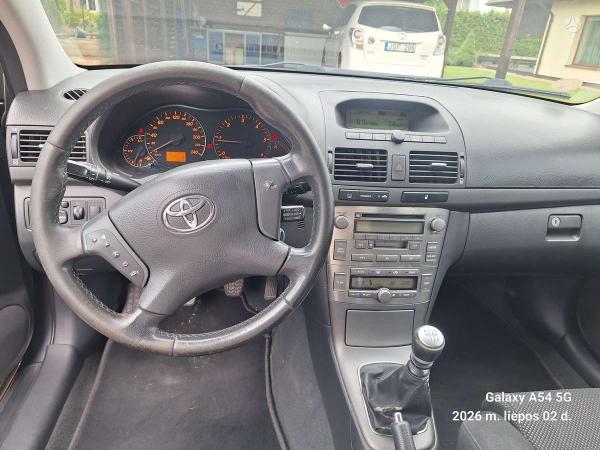 Grey Toyota Avensis 2006 in Vilnius, with an engine capacity of 2.23 L and mileage of 280 thousand km for 1750 €, photo 5 on AUTOMOTO.COM.LV