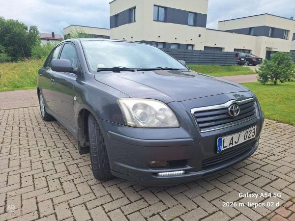 Grey Toyota Avensis 2006 in Vilnius, with an engine capacity of 2.23 L and mileage of 280 thousand km for 1750 €, photo 6 on AUTOMOTO.COM.LV