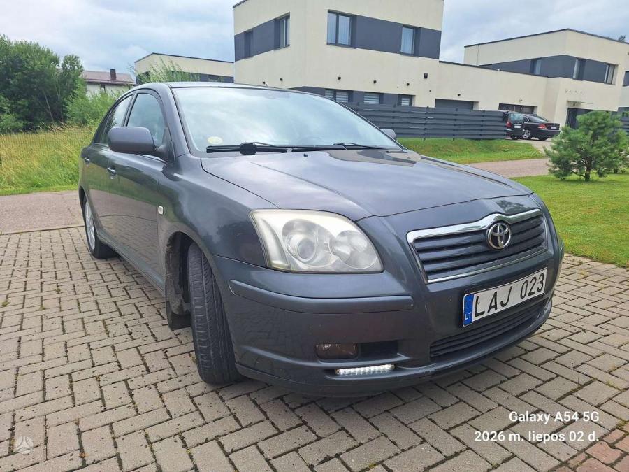 Grey Toyota Avensis 2006 in Vilnius, with an engine capacity of 2.23 L and mileage of 280 thousand km for 1750 €, photo 7 on AUTOMOTO.COM.LV
