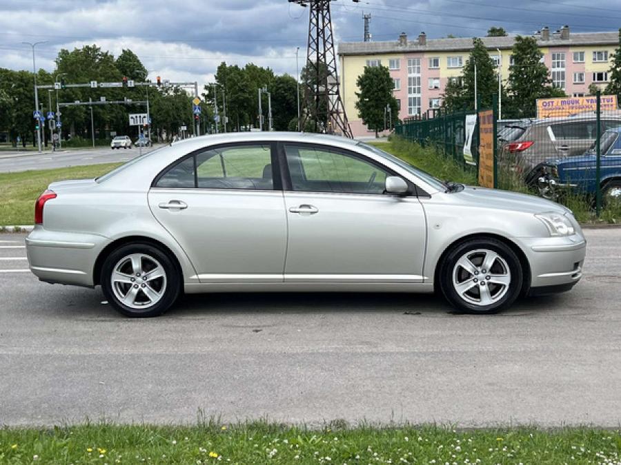 Серый Тойота Авенсис 2006 в Нарва, объемом двигателя 2.00 л и пробегом 345 тыс. км за 1999 €, фото 6 на AUTOMOTO.COM.LV