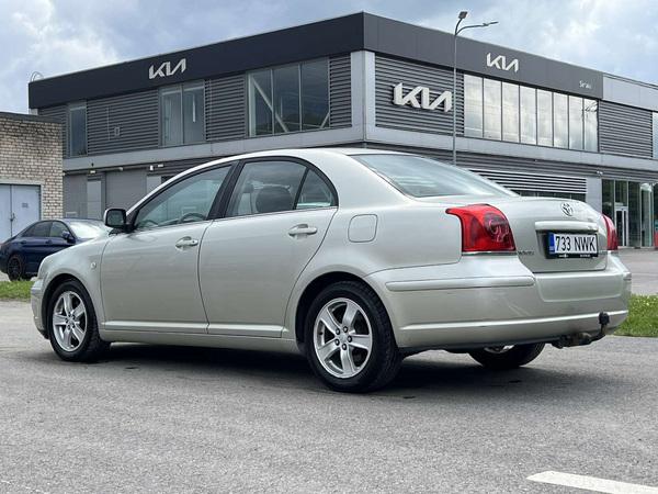 Grey Toyota Avensis 2006 in Narva, with an engine capacity of 2.00 L and mileage of 345 thousand km for 1999 €, photo 6 on AUTOMOTO.COM.LV