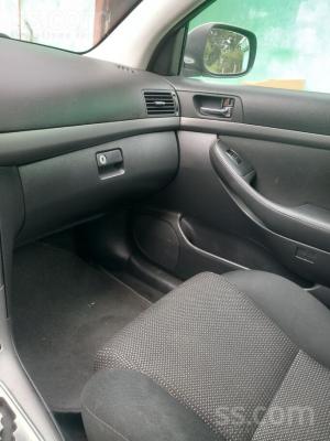 Серый Тойота Авенсис 2006 в Рига, объемом двигателя 2.00 л и пробегом 216 тыс. км за 2600 €, фото 12 на AUTOMOTO.COM.LV