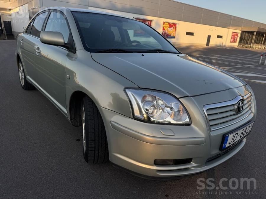 Серый Тойота Авенсис 2006 в Даугавпилс, объемом двигателя 2.20 л и пробегом 0 тыс. км за 1390 €, фото 3 на AUTOMOTO.COM.LV