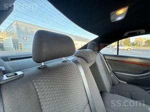 Серый Тойота Авенсис 2006 в Даугавпилс, объемом двигателя 2.20 л и пробегом 0 тыс. км за 1390 €, фото 10 на AUTOMOTO.COM.LV