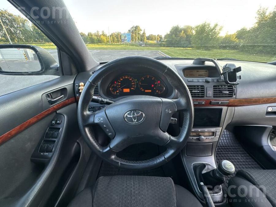 Серый Тойота Авенсис 2006 в Даугавпилс, объемом двигателя 2.20 л и пробегом 0 тыс. км за 1390 €, фото 16 на AUTOMOTO.COM.LV
