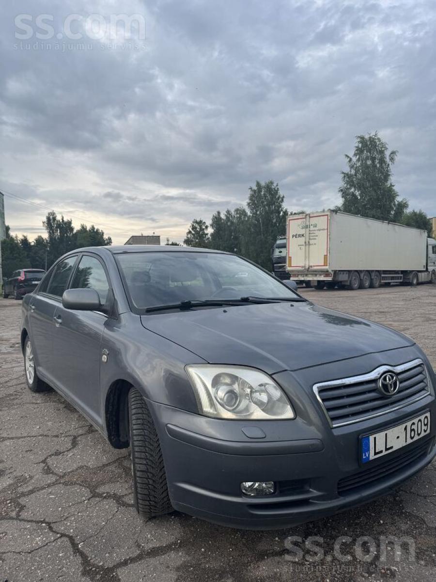 Серый Тойота Авенсис 2006 в Екабпилс, объемом двигателя 2.00 л и пробегом 364 тыс. км за 1200 €, фото 1 на AUTOMOTO.COM.LV