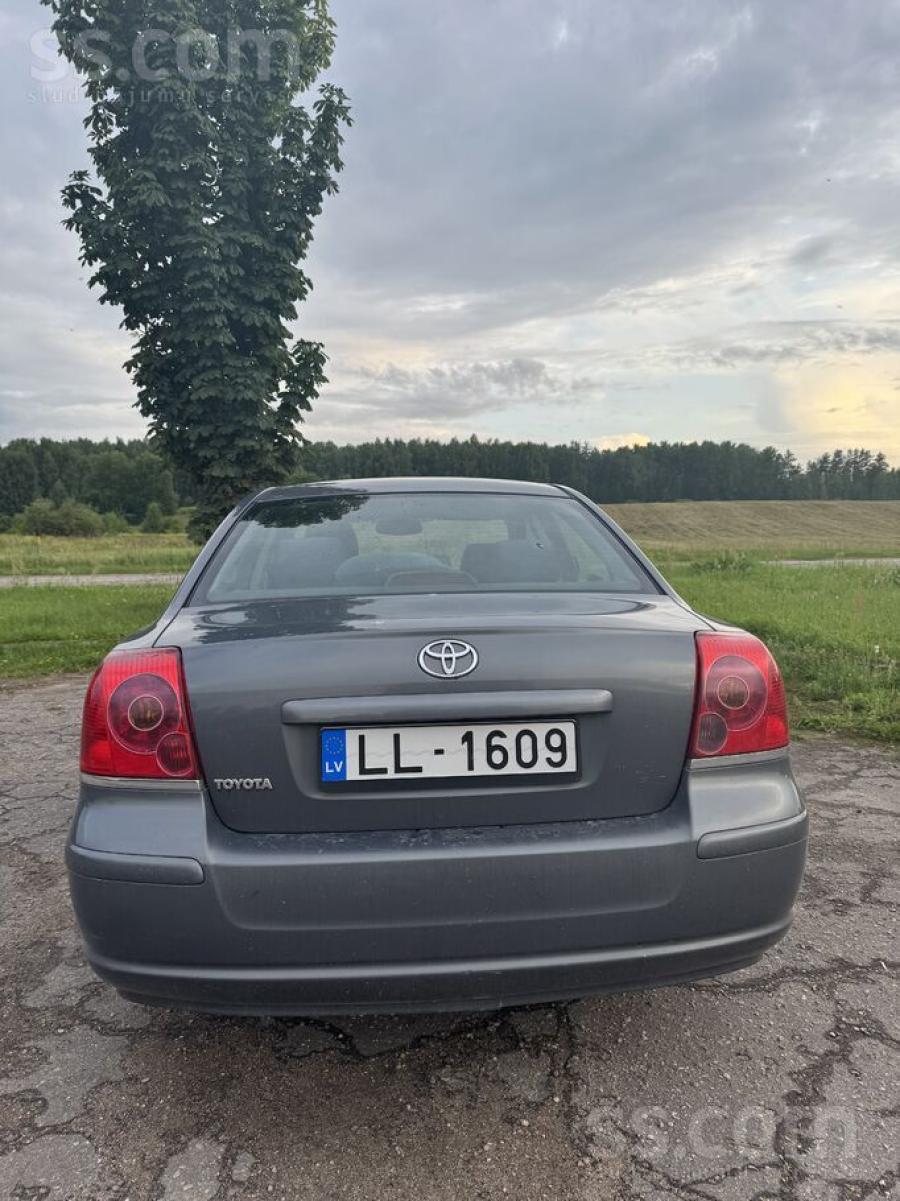 Серый Тойота Авенсис 2006 в Екабпилс, объемом двигателя 2.00 л и пробегом 364 тыс. км за 1200 €, фото 4 на AUTOMOTO.COM.LV