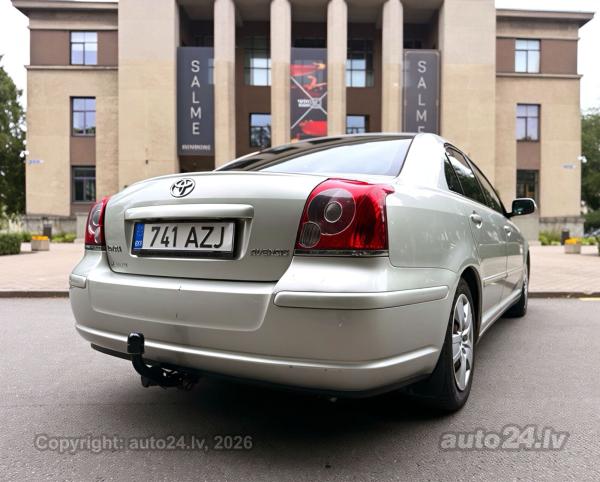 Grey Toyota Avensis 2006 in Tallinn, with an engine capacity of 2.00 L and mileage of 299 thousand km for 3499 €, photo 3 on AUTOMOTO.COM.LV