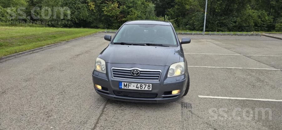 Pelēks Toyota Avensis 2006 Dobele, ar dzinēja tilpumu 2.00 L un nobraukumu 330 tūkst. km par 1995 €, foto 1 vietnē AUTOMOTO.COM.LV