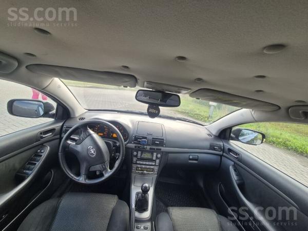 Pelēks Toyota Avensis 2006 Jēkabpils, ar dzinēja tilpumu 2.20 L un nobraukumu 336 tūkst. km par 1500 €, foto 5 vietnē AUTOMOTO.COM.LV
