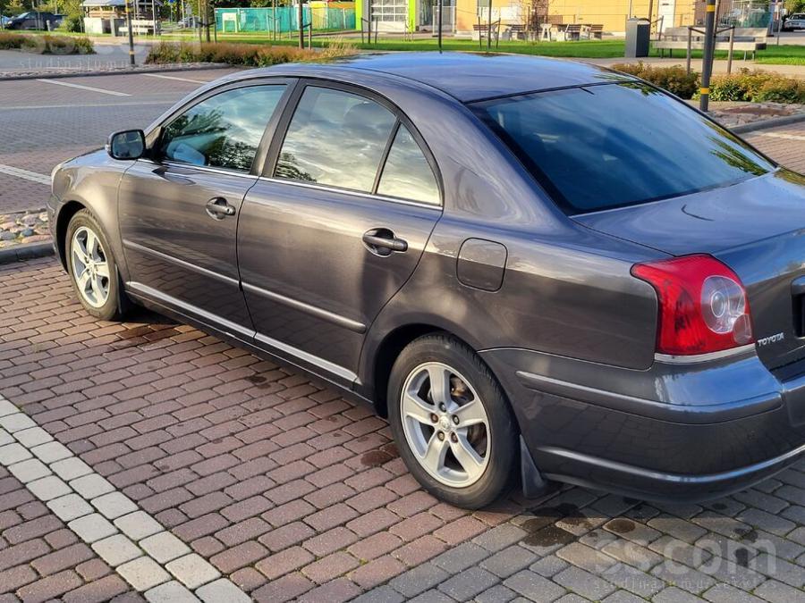 Grey Toyota Avensis 2006 in Ventspils, with an engine capacity of 2.20 L and mileage of 335 thousand km for 2200 €, photo 5 on AUTOMOTO.COM.LV