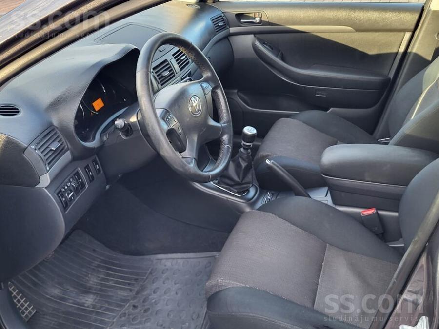 Grey Toyota Avensis 2006 in Ventspils, with an engine capacity of 2.20 L and mileage of 335 thousand km for 2200 €, photo 7 on AUTOMOTO.COM.LV