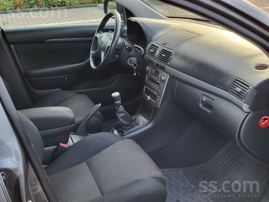 Grey Toyota Avensis 2006 in Ventspils, with an engine capacity of 2.20 L and mileage of 335 thousand km for 2200 €, photo 8 on AUTOMOTO.COM.LV