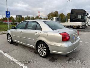 Pelēks Toyota Avensis 2006 Tallina, ar dzinēja tilpumu 2.20 L un nobraukumu 392 tūkst. km par 1300 €, foto 3 vietnē AUTOMOTO.COM.LV