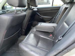 Pelēks Toyota Avensis 2006 Tallina, ar dzinēja tilpumu 2.20 L un nobraukumu 392 tūkst. km par 1300 €, foto 9 vietnē AUTOMOTO.COM.LV