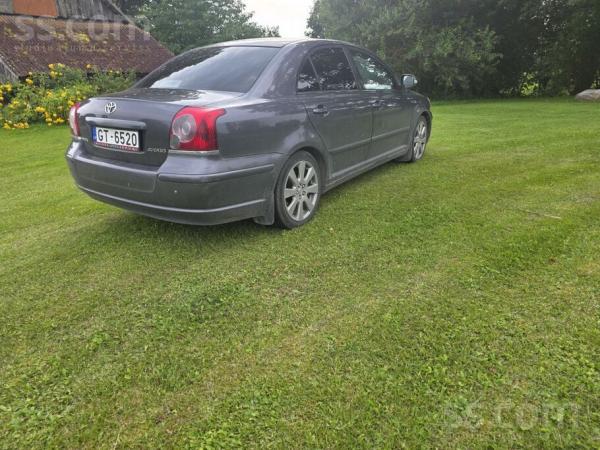 Grey Toyota Avensis 2007 in Riga, with an engine capacity of 2.00 L and mileage of 315 thousand km for 2200 €, photo 3 on AUTOMOTO.COM.LV