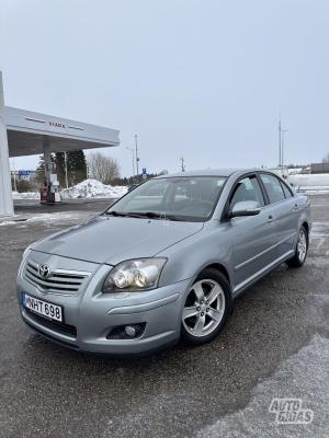 Pelēks Toyota Avensis 2007 Klaipėda, ar dzinēja tilpumu 2.00 L un nobraukumu 165 tūkst. km par 2650 €, foto  vietnē AUTOMOTO.COM.LV