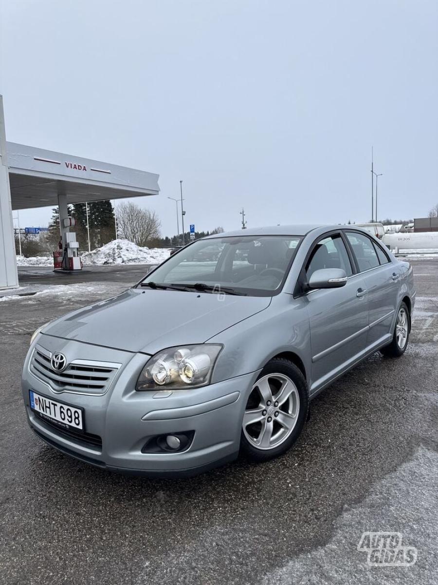 Pelēks Toyota Avensis 2007 Klaipėda, ar dzinēja tilpumu 2.00 L un nobraukumu 165 tūkst. km par 2650 €, foto 1 vietnē AUTOMOTO.COM.LV