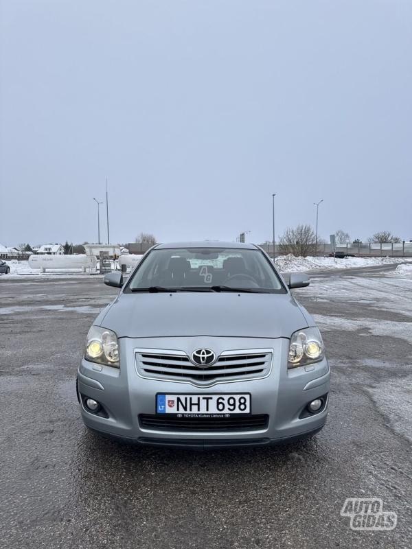 Grey Toyota Avensis 2007 in Klaipeda, with an engine capacity of 2.00 L and mileage of 165 thousand km for 2650 €, photo 2 on AUTOMOTO.COM.LV