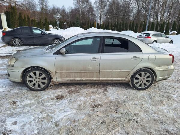 Grey Toyota Avensis 2007 in Siauliai, with an engine capacity of 2.20 L and mileage of 350 thousand km for 1650 €, photo 3 on AUTOMOTO.COM.LV