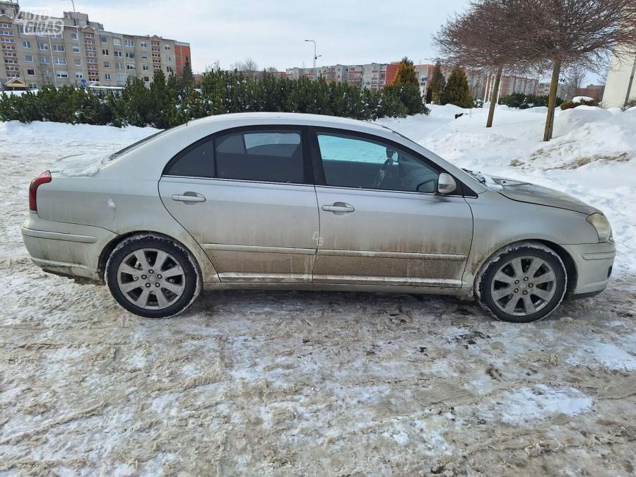 Grey Toyota Avensis 2007 in Siauliai, with an engine capacity of 2.20 L and mileage of 350 thousand km for 1550 €, photo 2 on AUTOMOTO.COM.LV