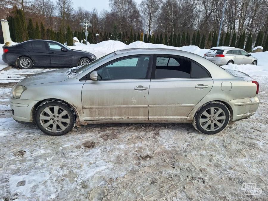 Grey Toyota Avensis 2007 in Siauliai, with an engine capacity of 2.20 L and mileage of 350 thousand km for 1550 €, photo 3 on AUTOMOTO.COM.LV