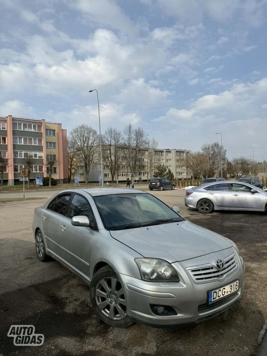 Pelēks Toyota Avensis 2007 Šauļi, ar dzinēja tilpumu 2.20 L un nobraukumu 350 tūkst. km par 1550 €, foto 1 vietnē AUTOMOTO.COM.LV