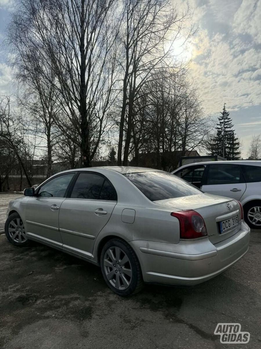 Pelēks Toyota Avensis 2007 Šauļi, ar dzinēja tilpumu 2.20 L un nobraukumu 350 tūkst. km par 1550 €, foto 4 vietnē AUTOMOTO.COM.LV