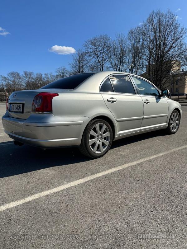 Grey Toyota Avensis 2007 in Tallinn, with an engine capacity of 2.00 L and mileage of 142 thousand km for 4500 €, photo 4 on AUTOMOTO.COM.LV