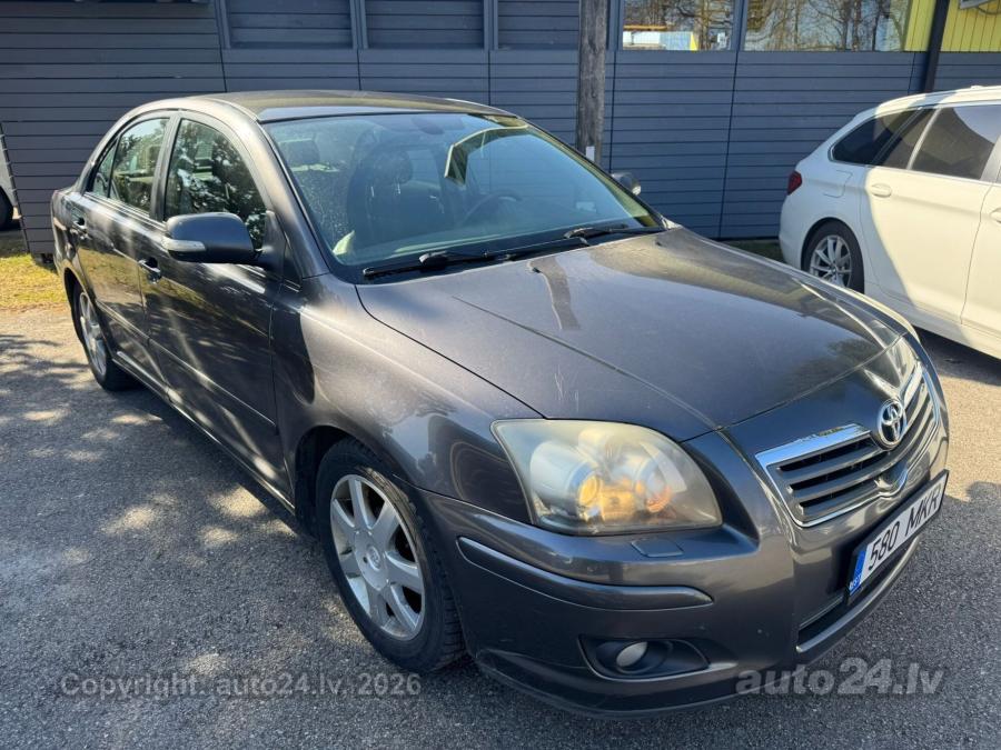 Grey Toyota Avensis 2007 in Tallinn, with an engine capacity of 2.00 L and mileage of 470 thousand km for 1695 €, photo 4 on AUTOMOTO.COM.LV