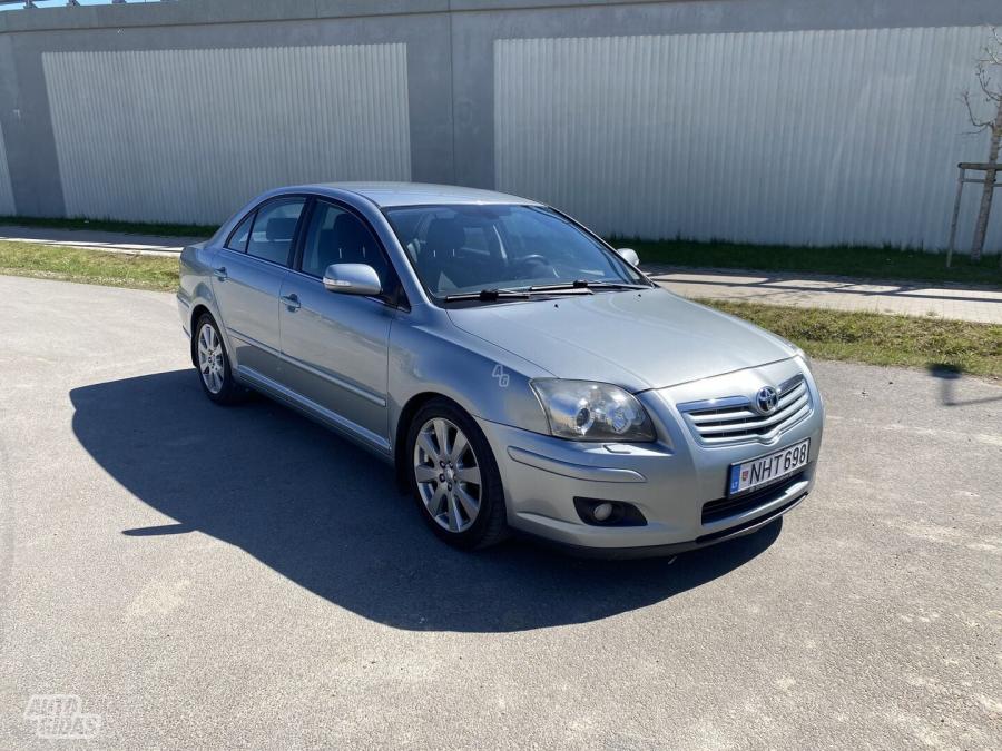 Grey Toyota Avensis 2007 in Klaipeda, with an engine capacity of 2.00 L and mileage of 166 thousand km for 2850 €, photo 1 on AUTOMOTO.COM.LV