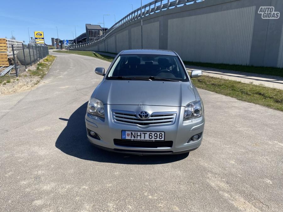 Grey Toyota Avensis 2007 in Klaipeda, with an engine capacity of 2.00 L and mileage of 166 thousand km for 2850 €, photo 5 on AUTOMOTO.COM.LV