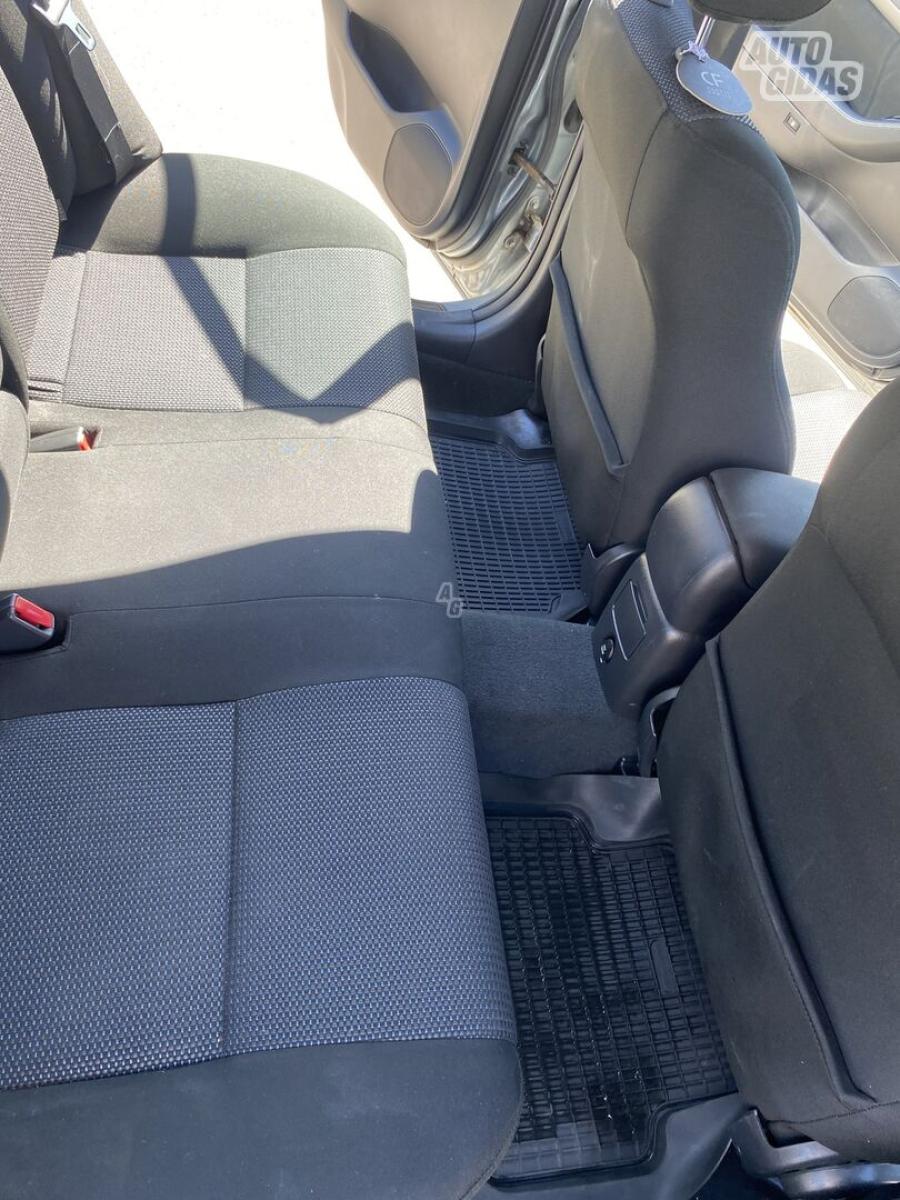 Grey Toyota Avensis 2007 in Klaipeda, with an engine capacity of 2.00 L and mileage of 166 thousand km for 2850 €, photo 24 on AUTOMOTO.COM.LV