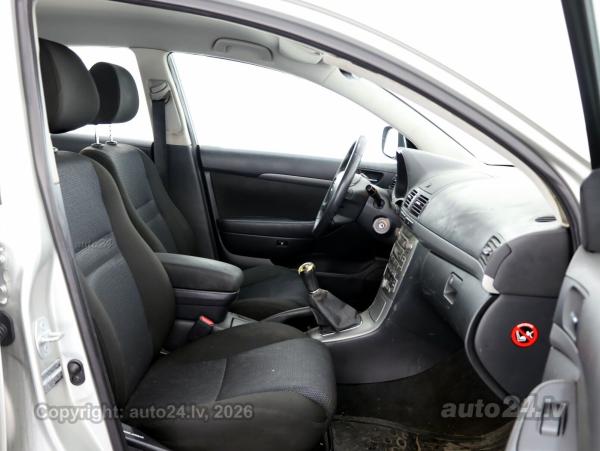 Серый Тойота Авенсис 2007 в Таллин, объемом двигателя 1.80 л и пробегом 319 тыс. км за 999 €, фото 6 на AUTOMOTO.COM.LV