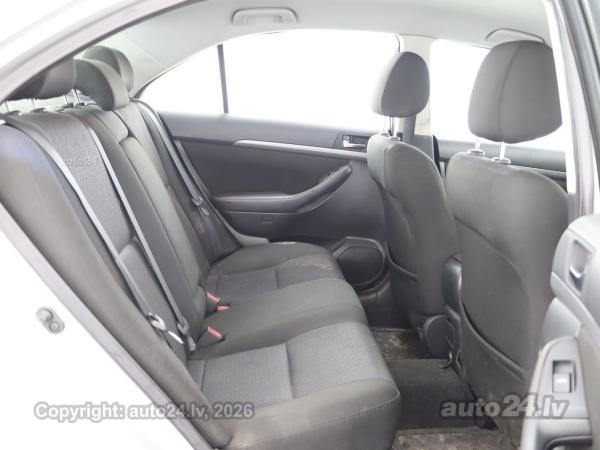 Серый Тойота Авенсис 2007 в Таллин, объемом двигателя 1.80 л и пробегом 319 тыс. км за 999 €, фото 7 на AUTOMOTO.COM.LV