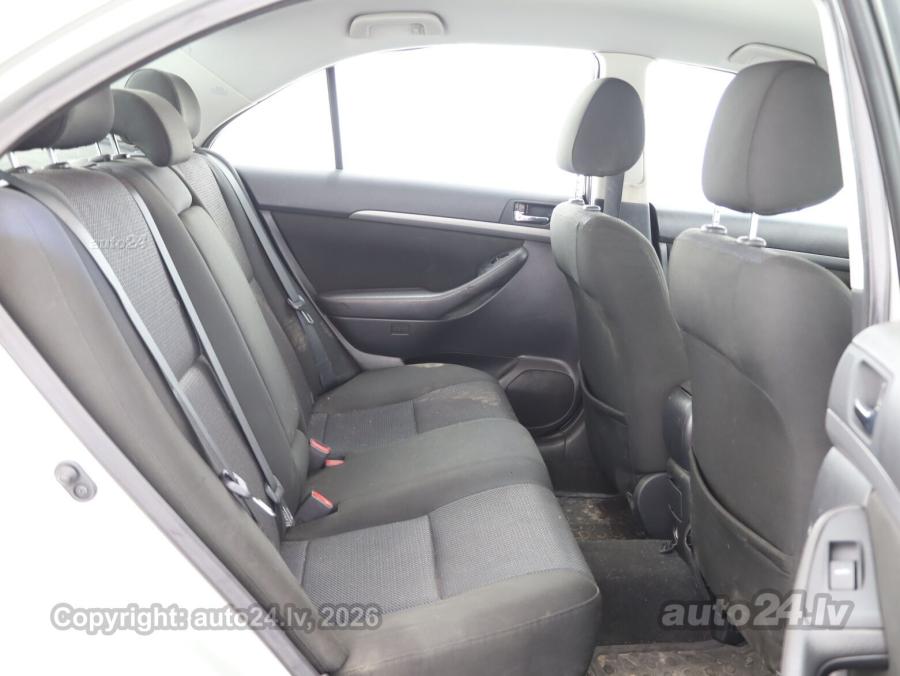 Серый Тойота Авенсис 2007 в Таллин, объемом двигателя 1.80 л и пробегом 319 тыс. км за 999 €, фото 8 на AUTOMOTO.COM.LV