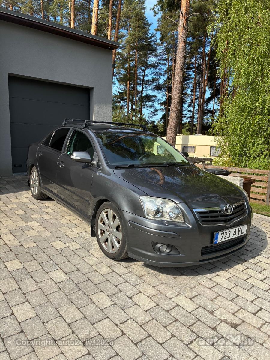 Pelēks Toyota Avensis 2007 Tallina, ar dzinēja tilpumu 2.00 L un nobraukumu 375 tūkst. km par 3400 €, foto 1 vietnē AUTOMOTO.COM.LV