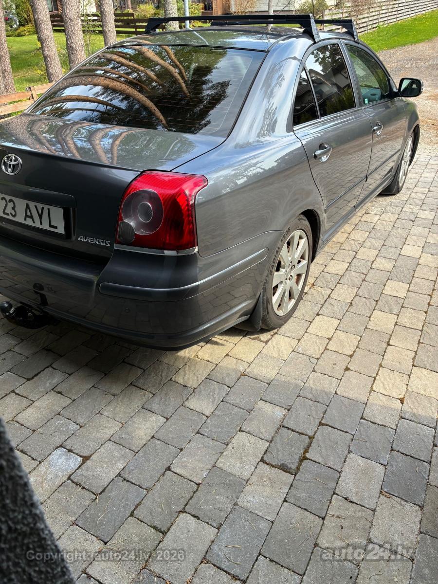 Pelēks Toyota Avensis 2007 Tallina, ar dzinēja tilpumu 2.00 L un nobraukumu 375 tūkst. km par 3400 €, foto 8 vietnē AUTOMOTO.COM.LV