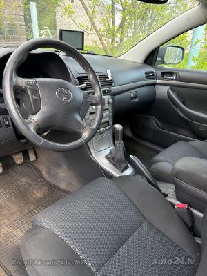 Pelēks Toyota Avensis 2007 Veru, ar dzinēja tilpumu 1.80 L un nobraukumu 327 tūkst. km par 2000 €, foto 4 vietnē AUTOMOTO.COM.LV