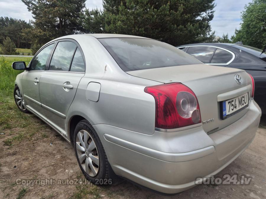 Pelēks Toyota Avensis 2007 Tallina, ar dzinēja tilpumu 2.00 L un nobraukumu 0 tūkst. km par 1499 €, foto 4 vietnē AUTOMOTO.COM.LV