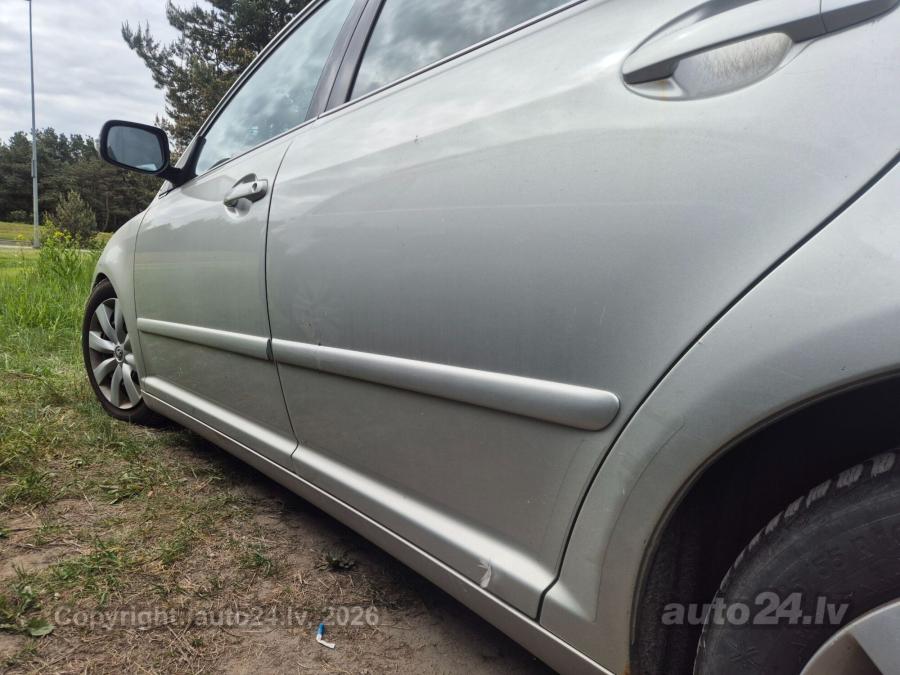 Pelēks Toyota Avensis 2007 Tallina, ar dzinēja tilpumu 2.00 L un nobraukumu 0 tūkst. km par 1499 €, foto 8 vietnē AUTOMOTO.COM.LV