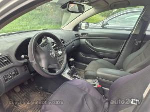 Pelēks Toyota Avensis 2007 Tallina, ar dzinēja tilpumu 2.00 L un nobraukumu 0 tūkst. km par 1499 €, foto 10 vietnē AUTOMOTO.COM.LV