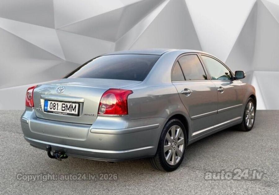 Pelēks Toyota Avensis 2007 Tallina, ar dzinēja tilpumu 2.40 L un nobraukumu 204 tūkst. km par 4590 €, foto 9 vietnē AUTOMOTO.COM.LV
