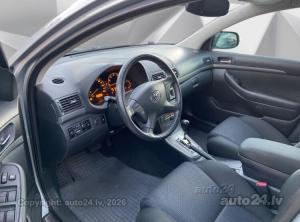 Pelēks Toyota Avensis 2007 Tallina, ar dzinēja tilpumu 2.40 L un nobraukumu 204 tūkst. km par 4590 €, foto 11 vietnē AUTOMOTO.COM.LV