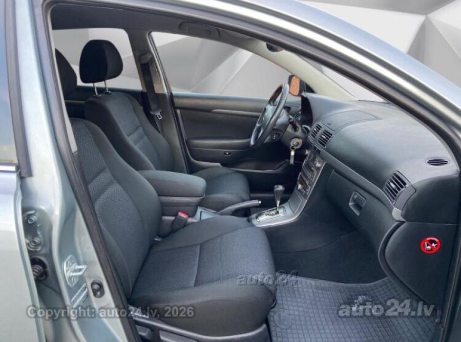 Pelēks Toyota Avensis 2007 Tallina, ar dzinēja tilpumu 2.40 L un nobraukumu 204 tūkst. km par 4590 €, foto 12 vietnē AUTOMOTO.COM.LV