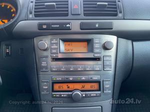 Pelēks Toyota Avensis 2007 Tallina, ar dzinēja tilpumu 2.40 L un nobraukumu 204 tūkst. km par 4590 €, foto 18 vietnē AUTOMOTO.COM.LV